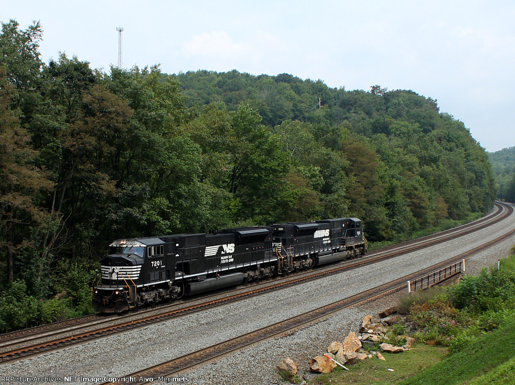 NS C51 at Mile 255 Pittsburgh Line